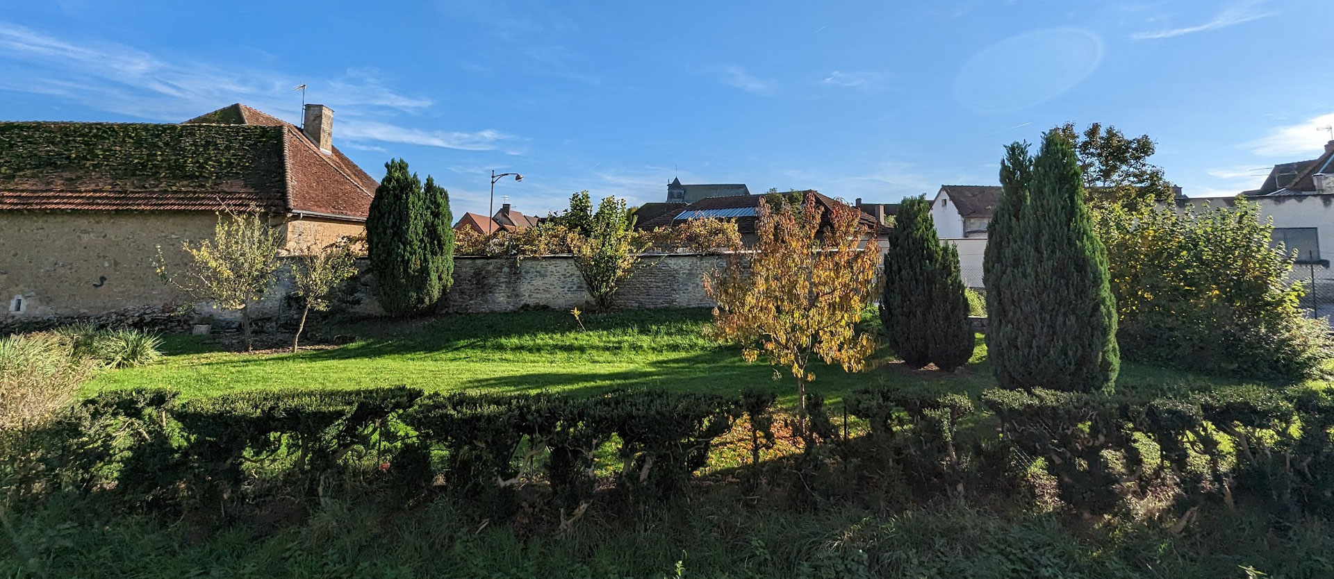 Chaource en pays d'Armance – Fromage de Chaource et la Mise au Tombeau