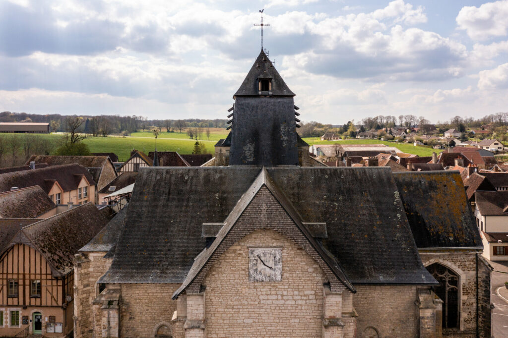 Chaource en vue drone - Chaource en pays d'Armance